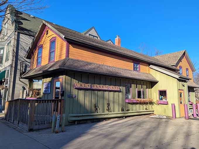 That cheerful yellow exterior isn't just paint&mdash;it's a promise of the deliciousness waiting inside.