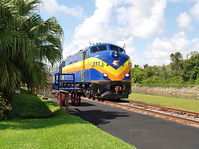That striking blue and yellow locomotive isn't just for show&mdash;it's your ticket to an evening of intrigue and excellent dining.