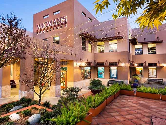 The iconic storefront beckons book lovers and wine enthusiasts alike into this Pasadena treasure.
