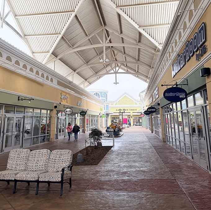 Wide corridors and thoughtful seating areas make this shopping marathon feel more like a pleasant stroll.
