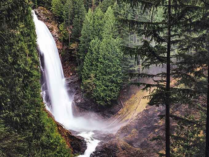 When 265 feet of water meets gravity, you get this: pure Pacific Northwest poetry in motion.