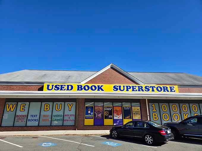 That yellow and blue sign isn't subtle, but when you're housing 100,000 books, why whisper about it?