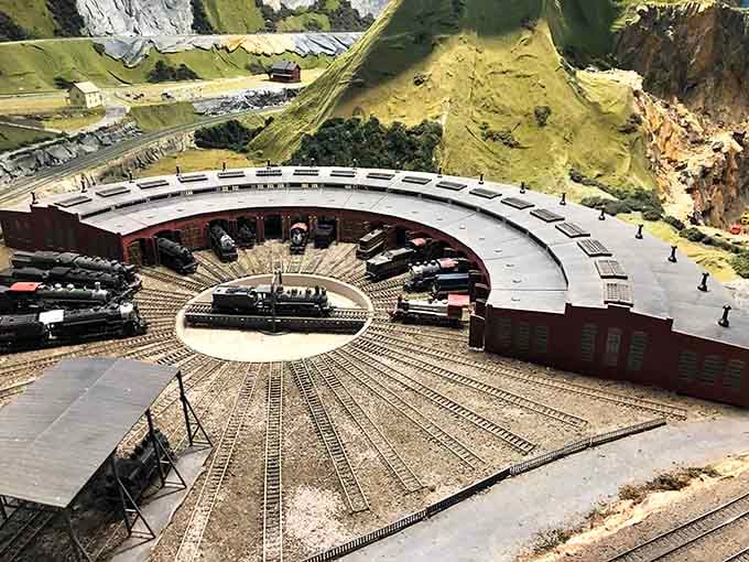 That circular turntable isn't just spinning trains—it's spinning childhood dreams into reality, one locomotive at a time.