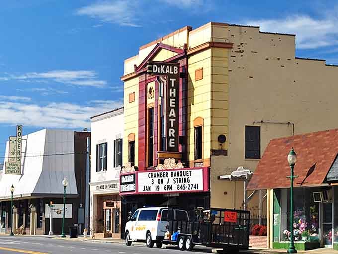 The Mountain Town In Alabama Where Rent Stays Under $900 And The Views ...