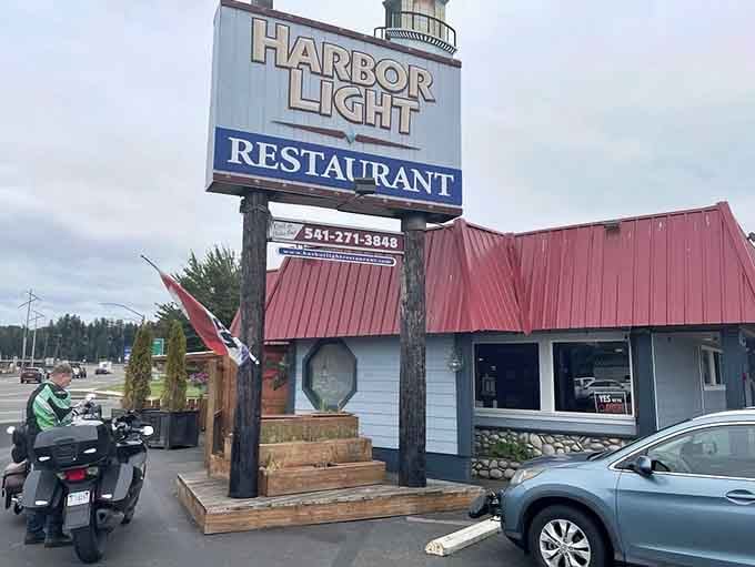 That lighthouse perched on top isn't just for show, it's guiding hungry travelers to seafood salvation below.
