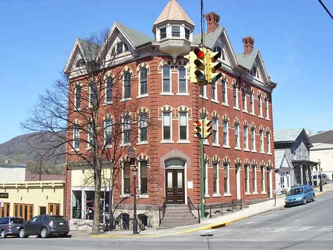 Victorian architecture meets small-town charm in a streetscape that makes you want to slow down and stay awhile.