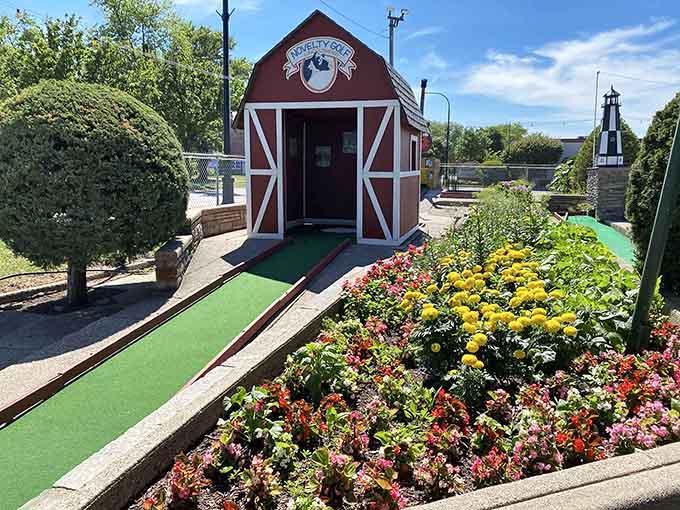 When a bright green atmosphere guards your putting green, you know you're in for something special.