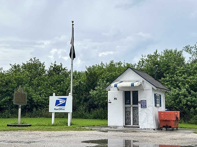 America's smallest post office proves that good things really do come in impossibly tiny packages.