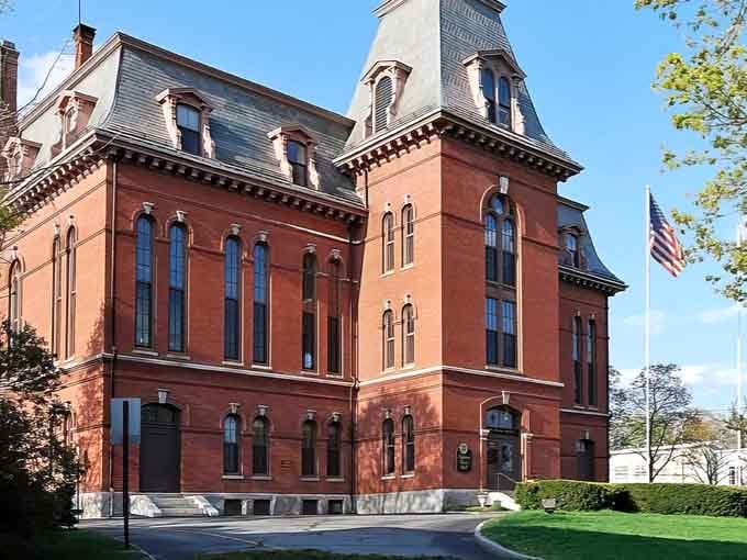 This stunning Victorian beauty stands as proof that they really don't build them like they used to.