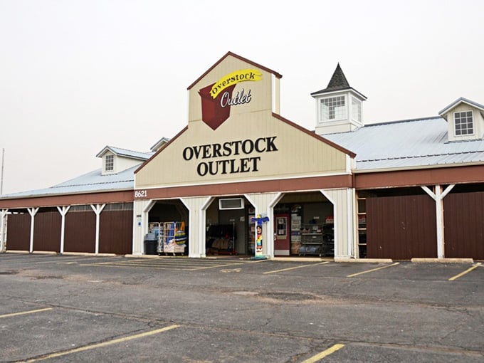 That barn-style facade promises treasure hunting adventures where your wallet actually survives the experience intact.