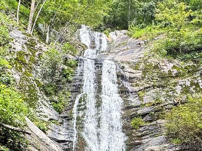 This is the kind of waterfall that makes you wonder why anyone bothers with screensavers anymore.