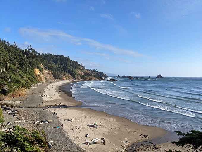 Those rhythmic waves and dramatic sea stacks create a natural theater that's better than any streaming service.