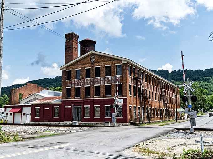 Downtown Fort Payne's tree-lined streets prove small-town charm doesn't require a Hollywood set designer's budget.