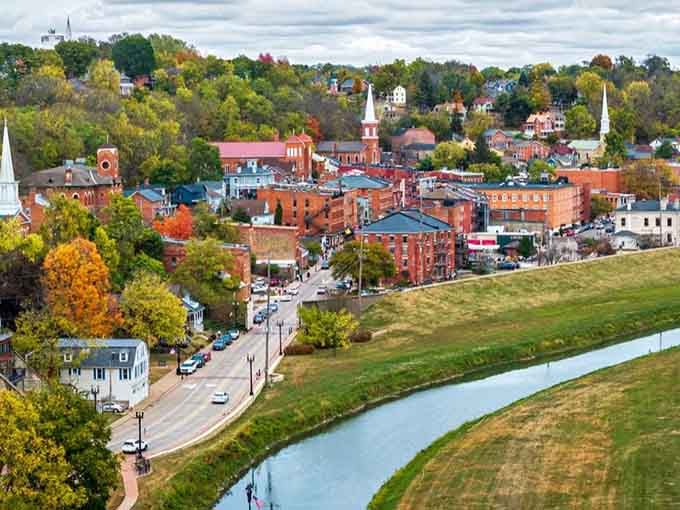 When buildings climb hillsides this gracefully, you start to understand why people compare Galena to European villages without a hint of exaggeration.