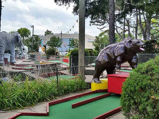 When a bright green atmosphere guards your putting green, you know you're in for something special.