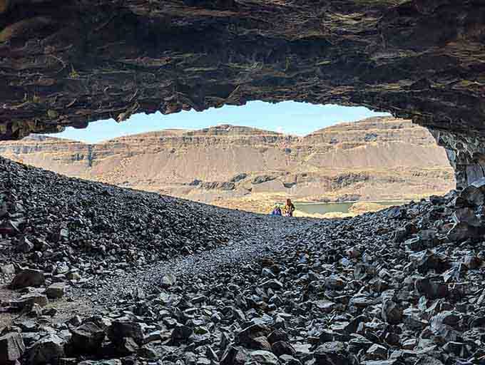 From this vantage point, the layered cliffs across the way reveal Eastern Washington's dramatic volcanic past beautifully.