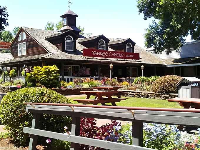 Those picnic tables have witnessed countless post-candle-shopping snack breaks and probably some serious scent-induced hunger.
