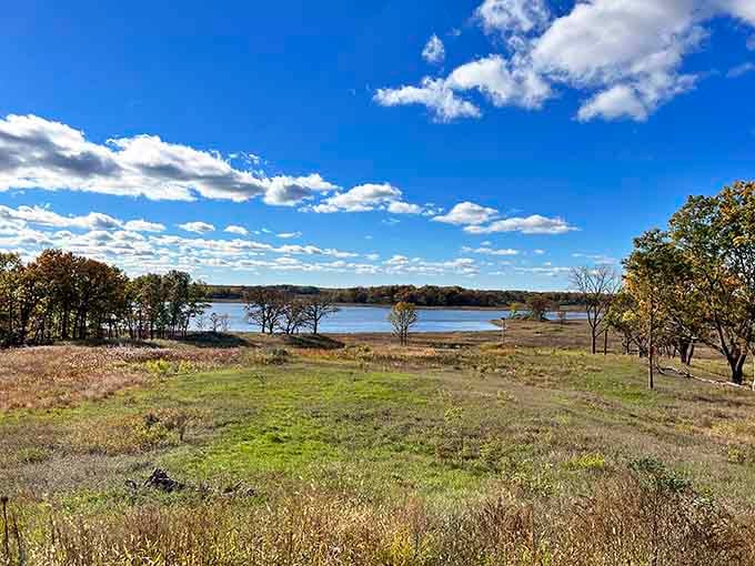 Rolling prairies meet shimmering waters in a landscape that looks like Illinois decided to show off a little.