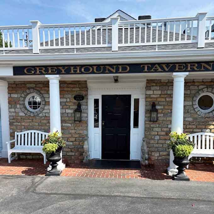 Those benches flanking the entrance have seen countless satisfied diners catching their breath before the drive home.