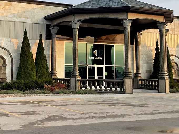 Harp Gallery makes you feel like royalty, even if you drove here in a minivan.