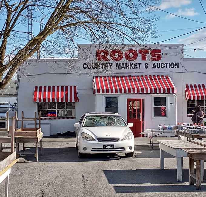 1. this massive pennsylvania flea market has over 180 vendors