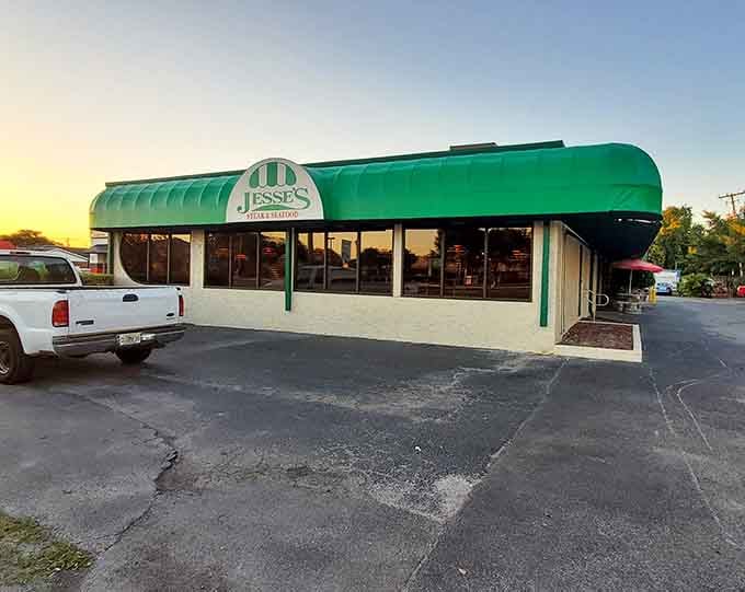 Behind this modest facade lies some of the finest prime rib in Florida, no reservations required.
