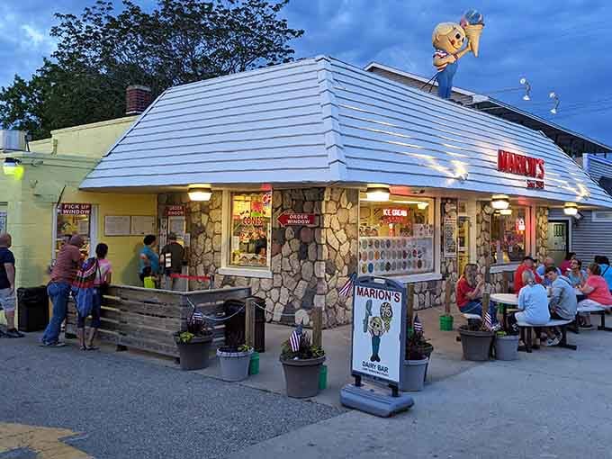 When the evening glow hits Marion's just right, you know you're about to make some delicious memories.