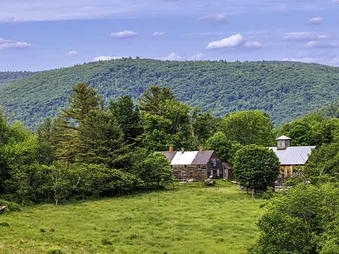 Rolling hills, old barns, and mountains that seem to touch the sky—this is Hawley in all its glory.