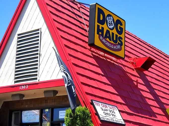 That red roof isn't just eye-catching, it's a beacon calling hungry travelers home to hot dog heaven.