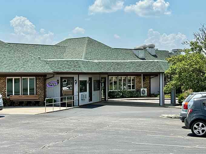 The unassuming brick exterior hides a pie paradise that'll make your GPS coordinates feel like winning lottery numbers.
