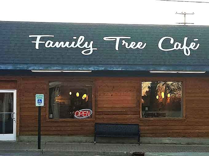 That wood-paneled exterior might look humble, but inside awaits breakfast magic worth bragging about to your neighbors.