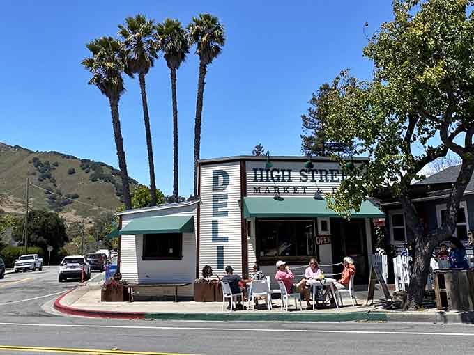 Palm trees, outdoor seating, and California sunshine make the perfect backdrop for experiencing sandwich perfection.