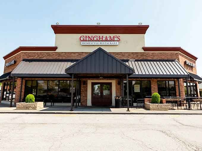 When a restaurant looks this inviting from the outside, your stomach starts making executive decisions before your brain catches up to the plan.