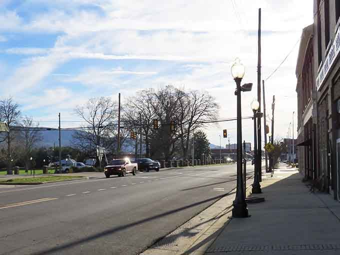 Downtown Fort Payne's tree-lined streets prove small-town charm doesn't require a Hollywood set designer's budget.