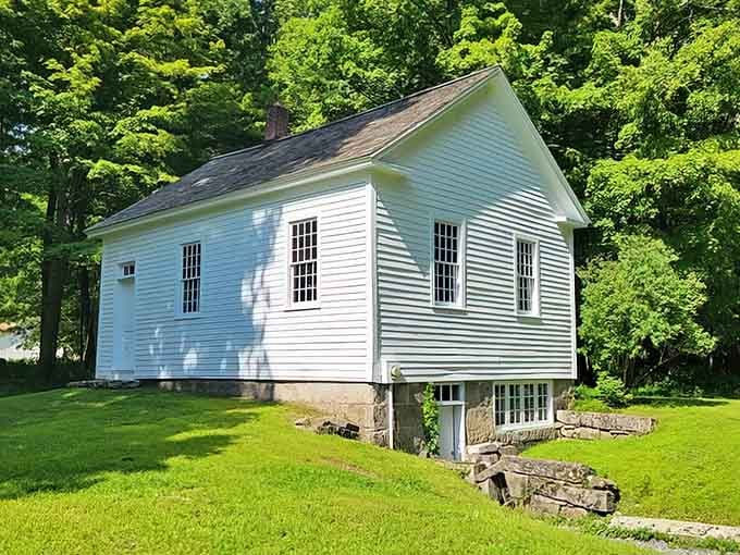 Surrounded by lush greenery, this historic building reminds us why Connecticut's countryside remains utterly timeless.