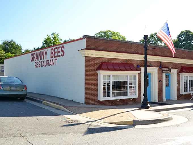 Classic brick charm meets small-town hospitality at Granny Bee's, where seafood dreams come true inland.