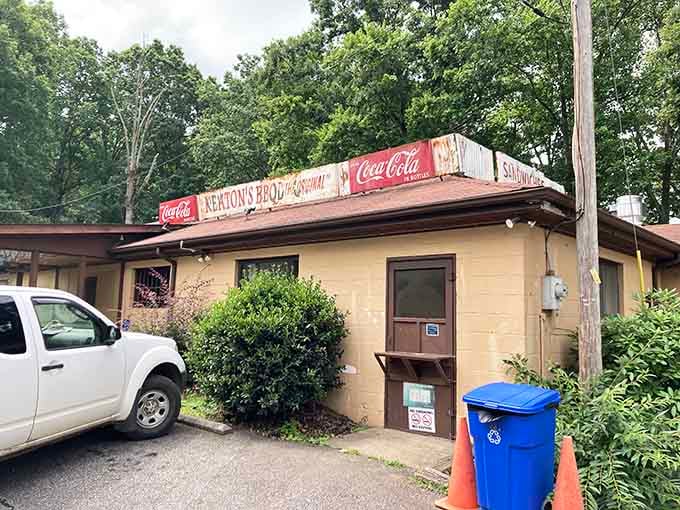 The humble exterior practically whispers "trust us" while promising barbecue that'll make you forget what the building looks like.