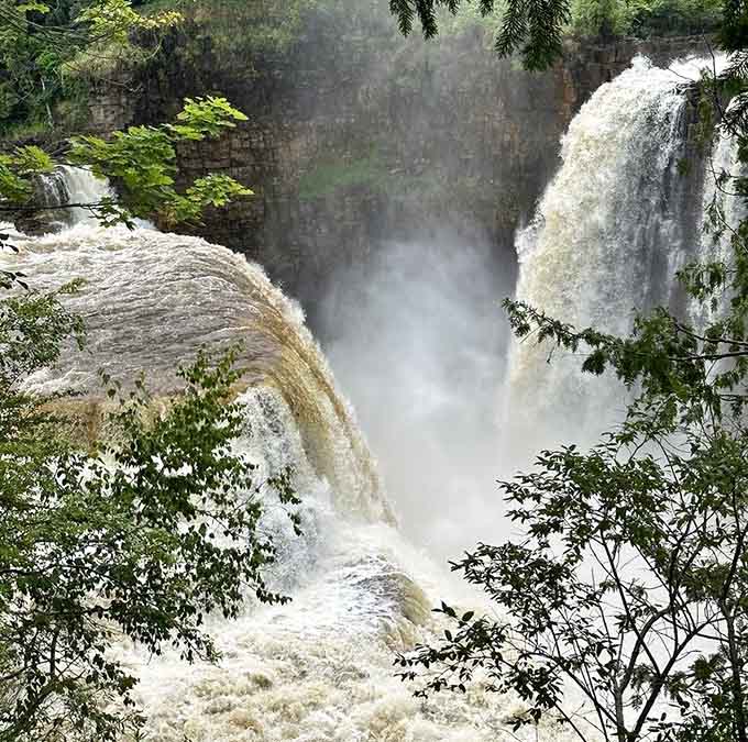 Rainbow Falls demonstrates the raw power that carved this masterpiece, mist and thunder included in your admission price.