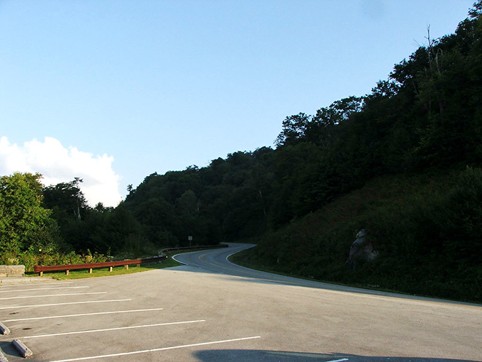 Empty parking spaces at overlooks are rare as hen's teeth, but arriving early rewards you with solitude and stunning vistas.