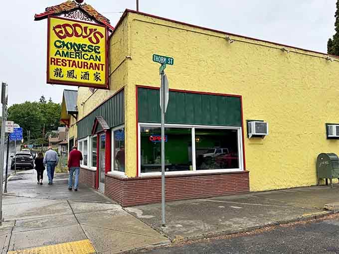 Sometimes the best meals come from the most unassuming buildings with the most straightforward signs.