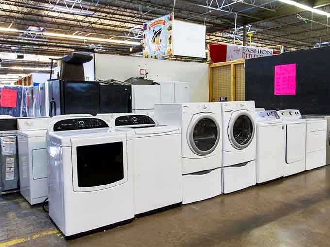 Washers and dryers standing at attention, proving that even appliance shopping can feel less painful when the deals are this good.