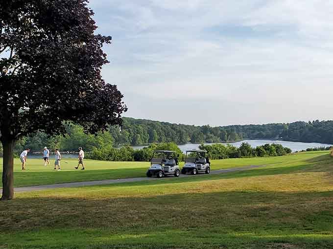 Golf carts and pristine greens overlooking the water create that country club vibe without the stuffy membership requirements or dress codes.