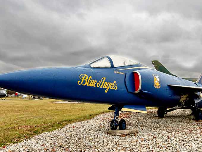 That Blue Angels F-11 Tiger proves even training jets deserve their moment in the spotlight.