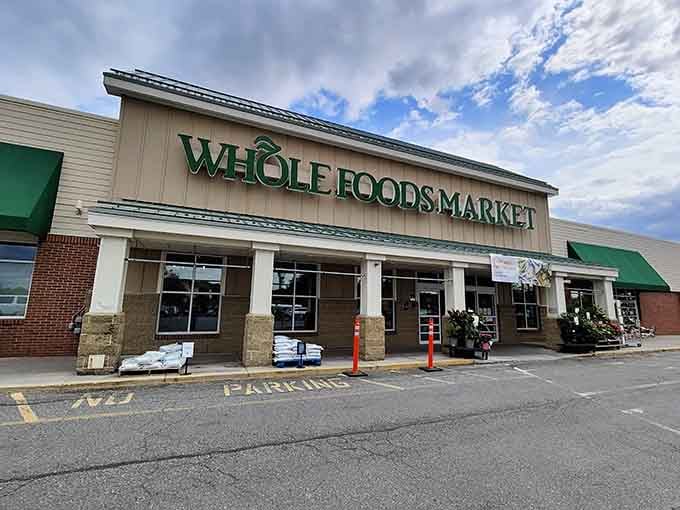 When organic groceries meet Valley convenience, your retirement diet suddenly gets a whole lot more interesting.