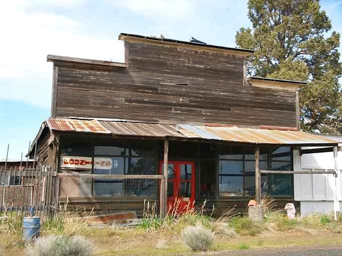 This mercantile building has that classic Western storefront look, minus the customers and tumbleweeds plus actual tumbleweeds.