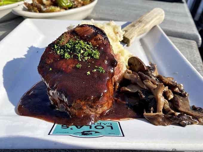 This filet mignon with mushrooms looks like it could make a vegetarian seriously reconsider their life choices.