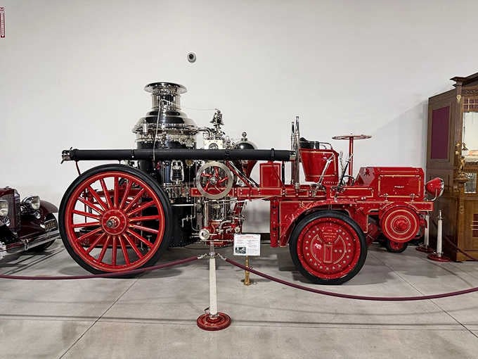 This vintage fire engine is so beautifully restored, you'd almost want your house to catch fire just to see it in action.