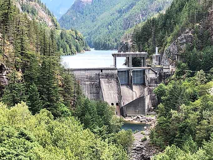 The dams along the route generate clean energy while somehow managing not to completely destroy the scenery.