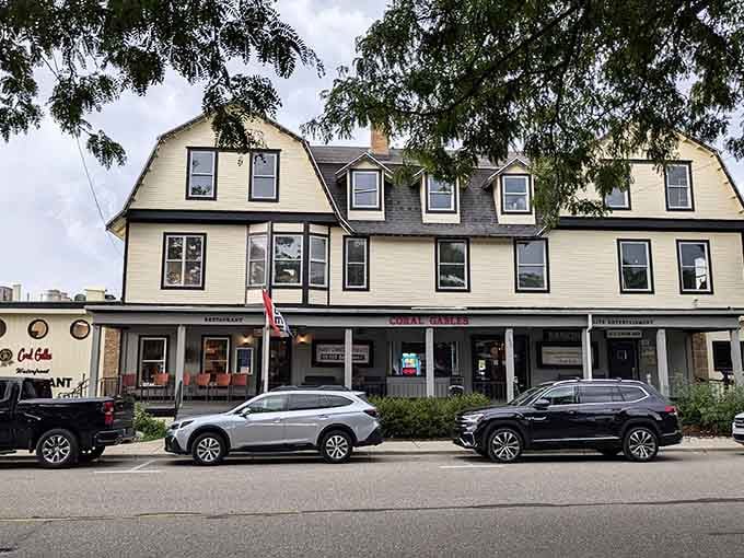 Historic buildings housing modern restaurants create that perfect blend of nostalgia and contemporary comfort we all crave.