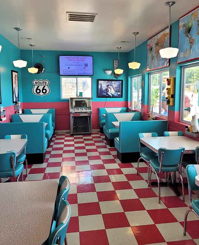 Every booth offers a front-row seat to nostalgia, surrounded by Route 66 memorabilia and vintage charm.